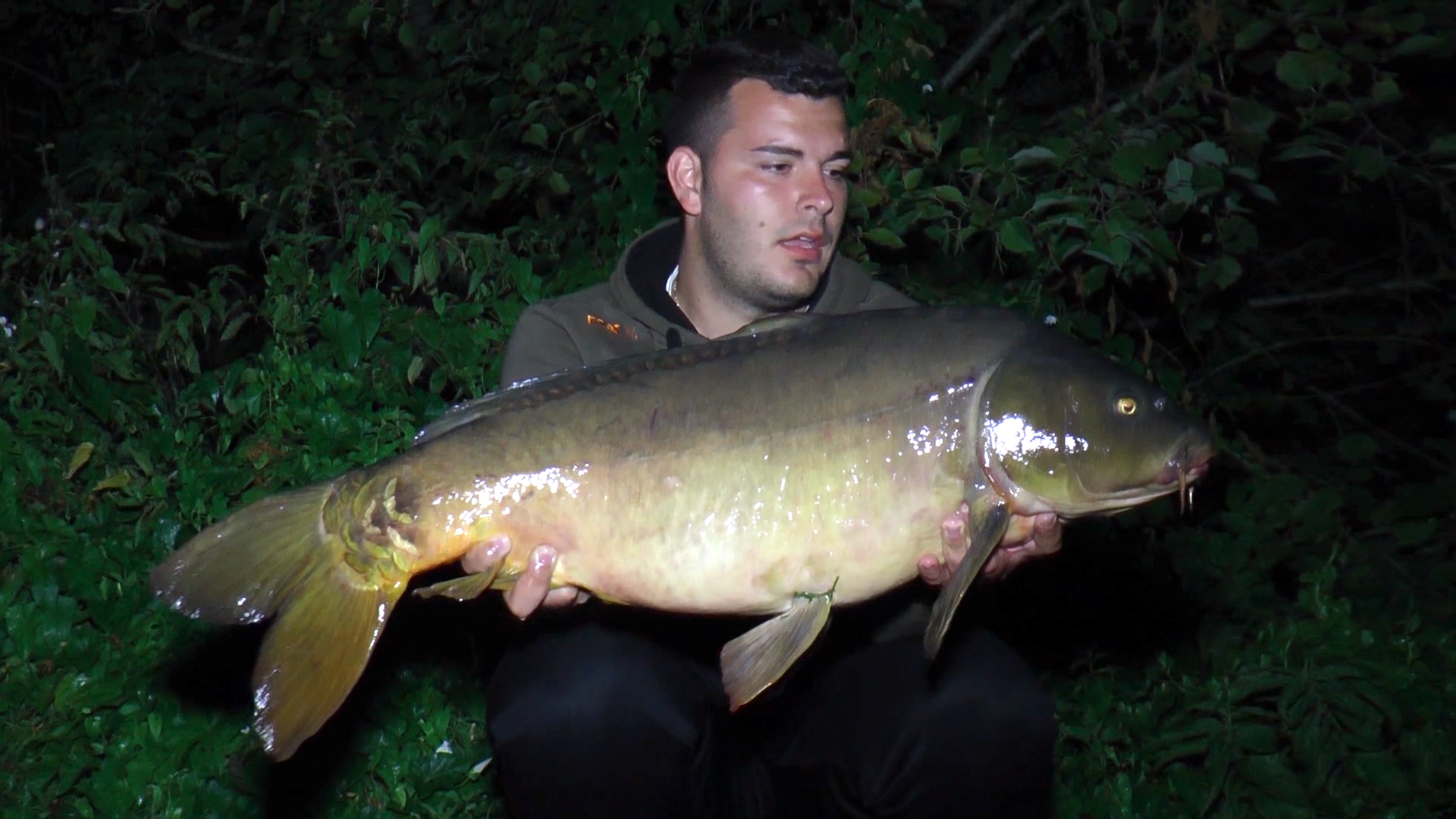 Maveline Lake France – Part 2 - Catch the Trophy - Fishing TV